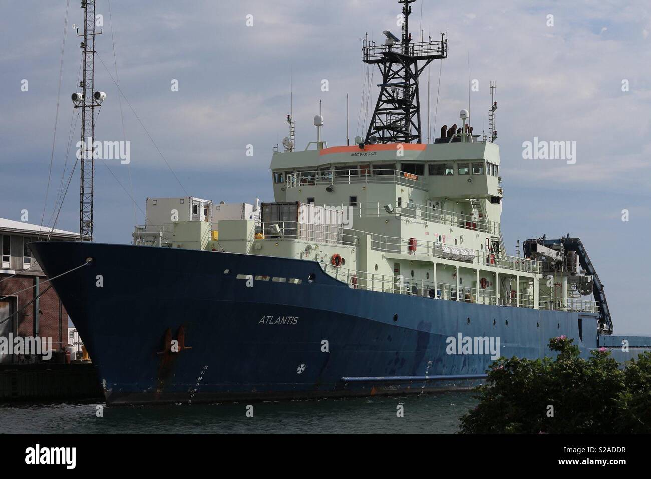 Atlantis ship hi-res stock photography and images - Alamy
