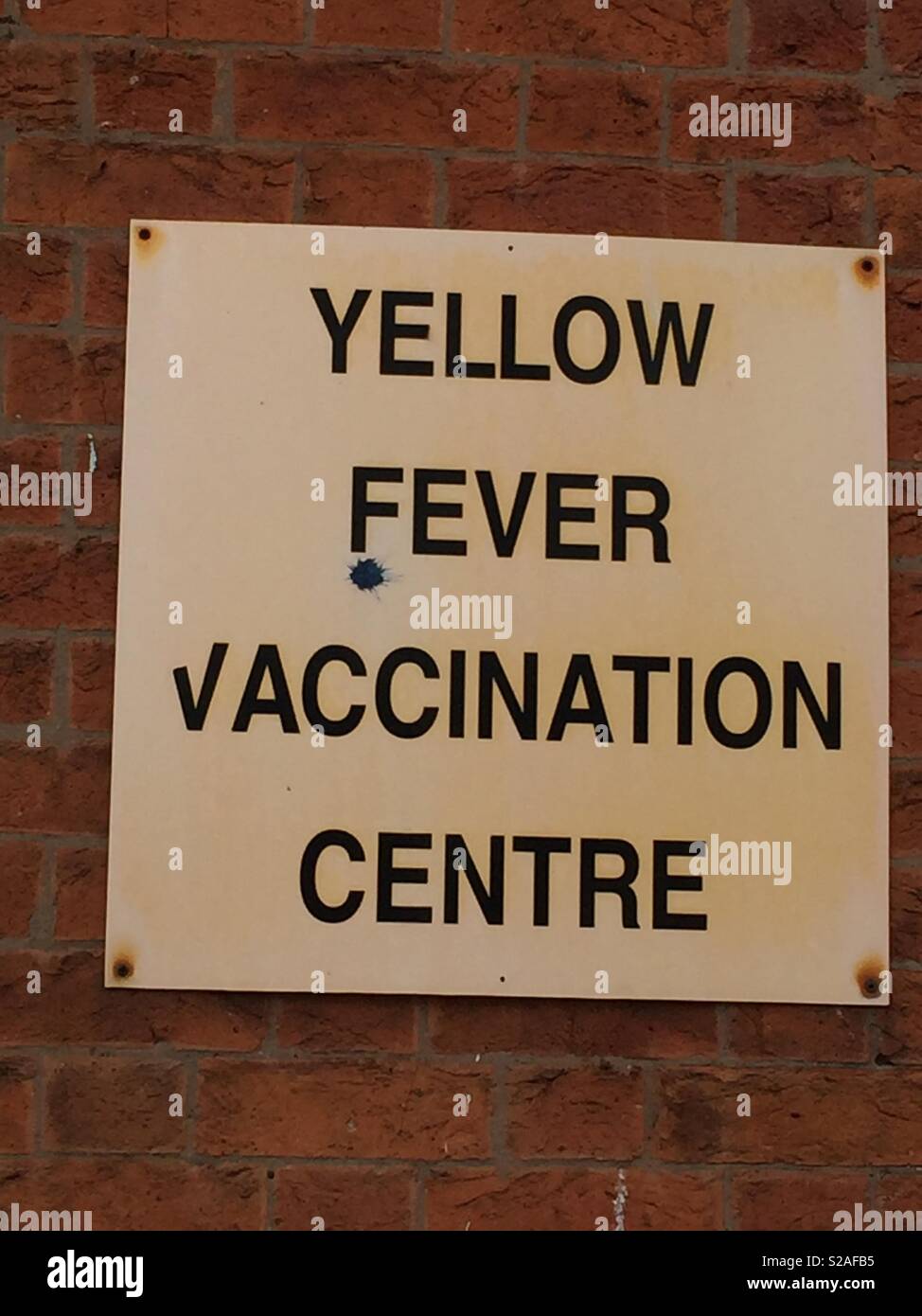 Yellow fever vaccination sign hi-res stock photography and images - Alamy