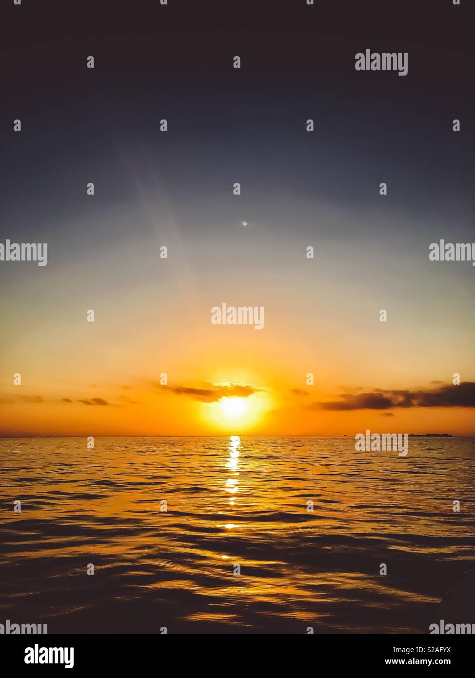 The dawn of the ocean hi-res stock photography and images - Alamy