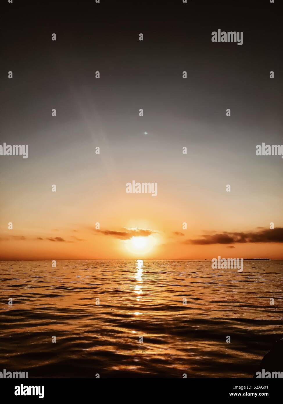 The dawn of the ocean hi-res stock photography and images - Alamy