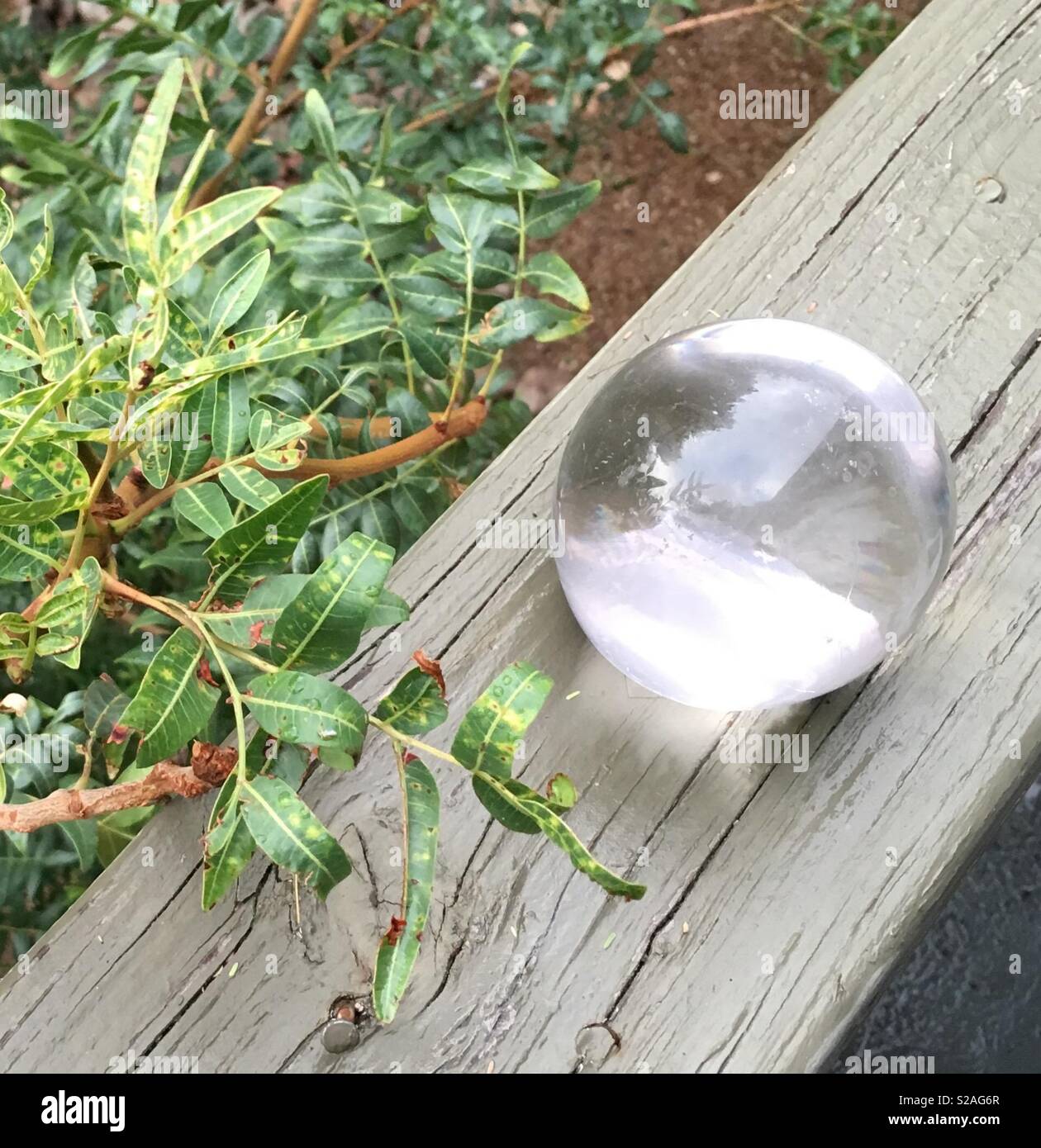 Crystal ball shine hi-res stock photography and images - Alamy