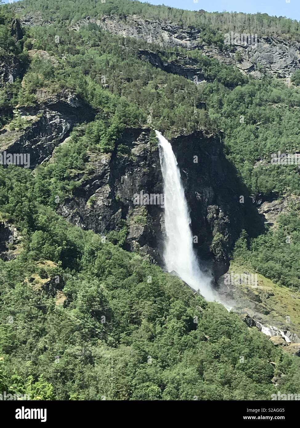 Waterfalls norway hi-res stock photography and images - Alamy