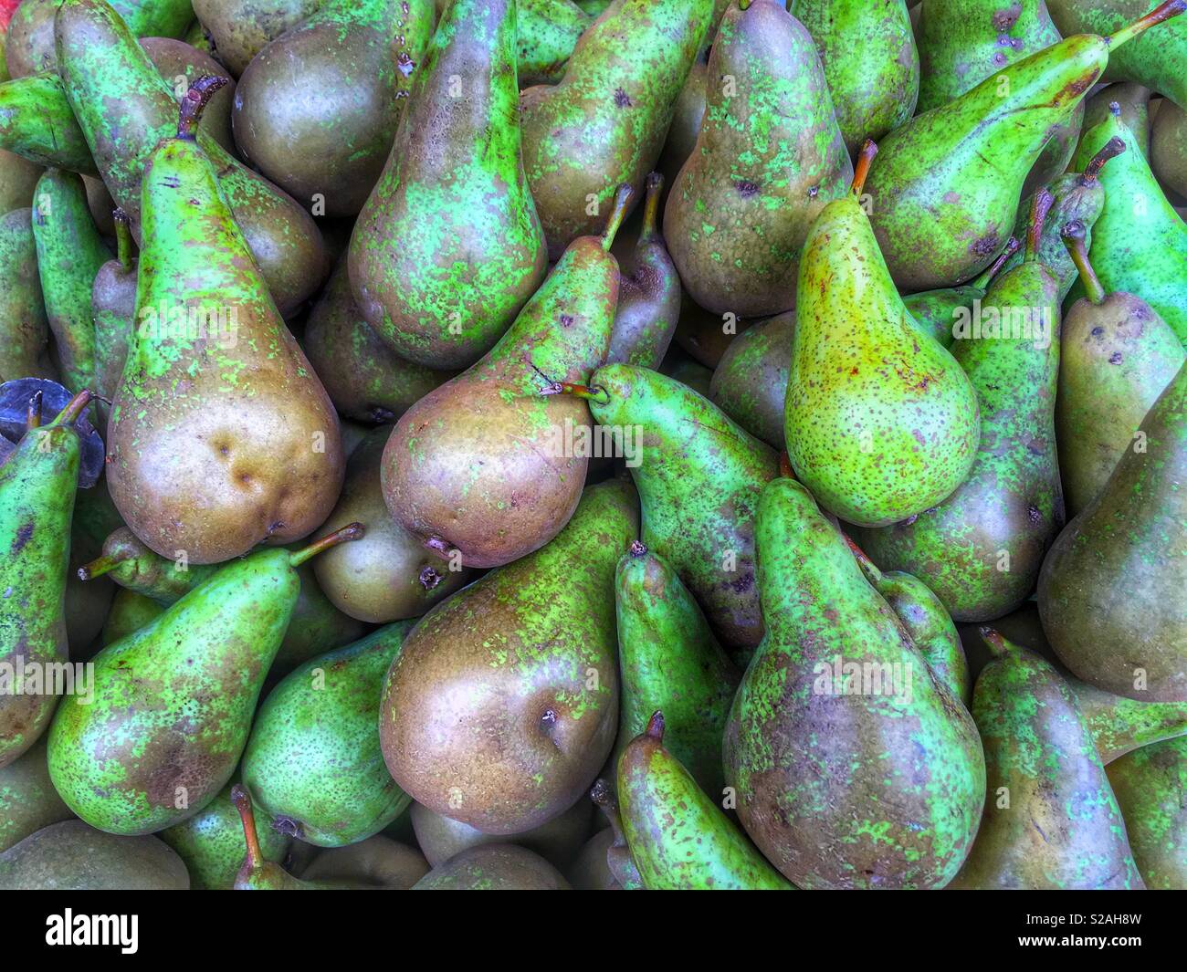 Pears for sale at Borough Market in London, England Stock Photo - Alamy