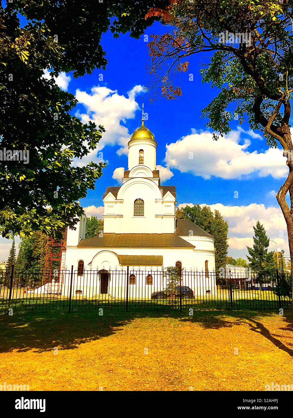 Grass temple hi-res stock photography and images - Alamy