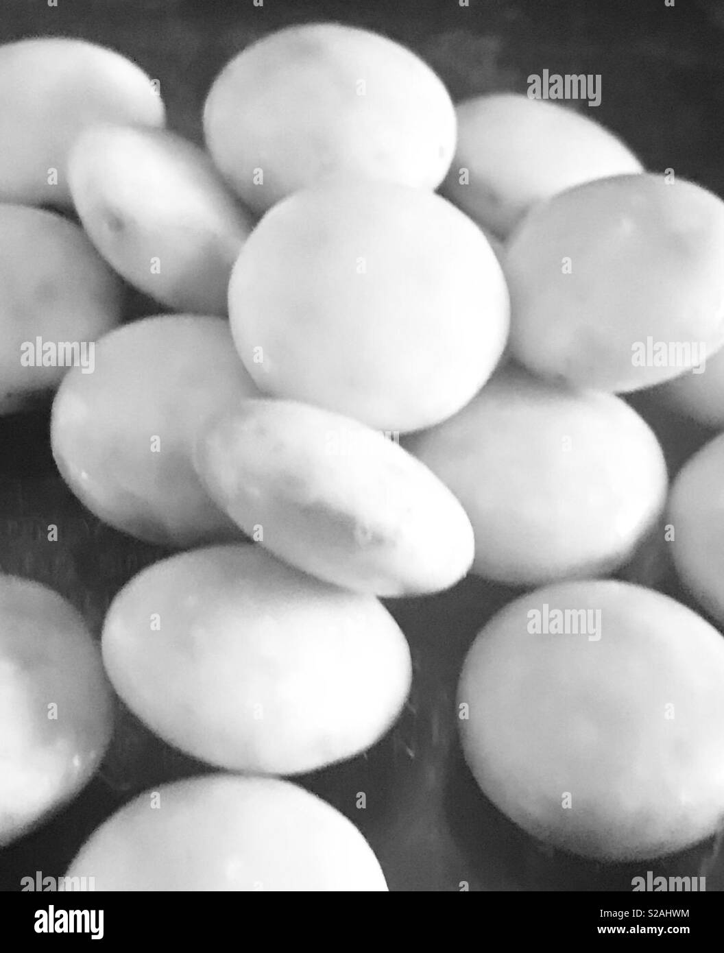 Round chocolate candies hi-res stock photography and images - Alamy