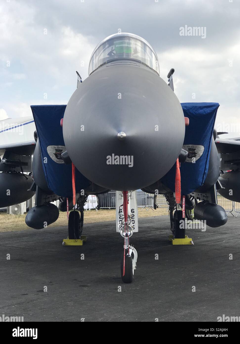 Fighter bomb hi-res stock photography and images - Alamy