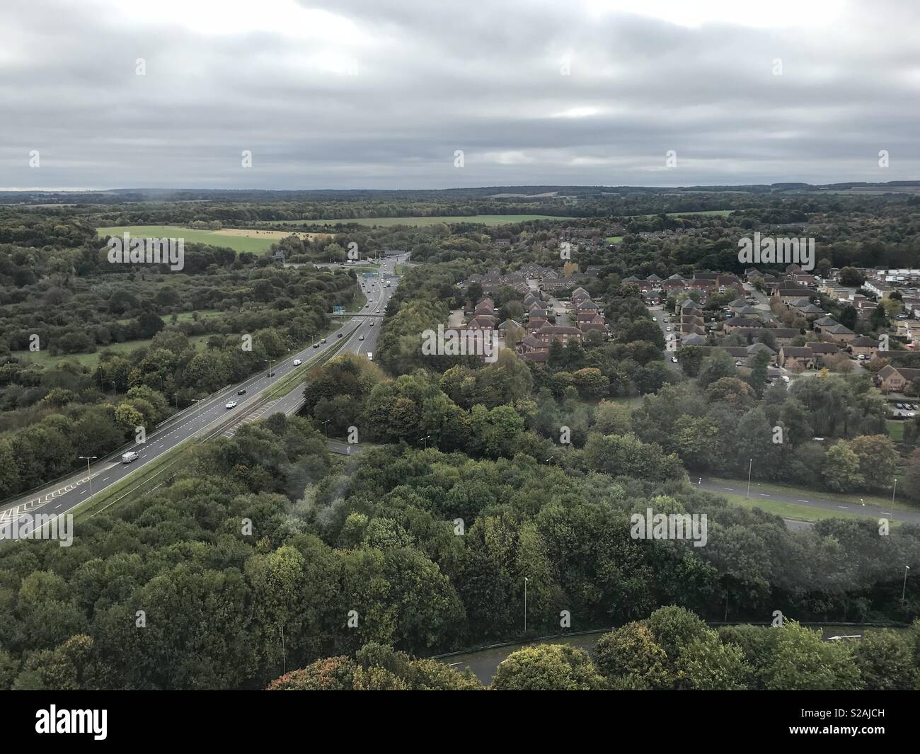 Estate cloud hi-res stock photography and images - Alamy