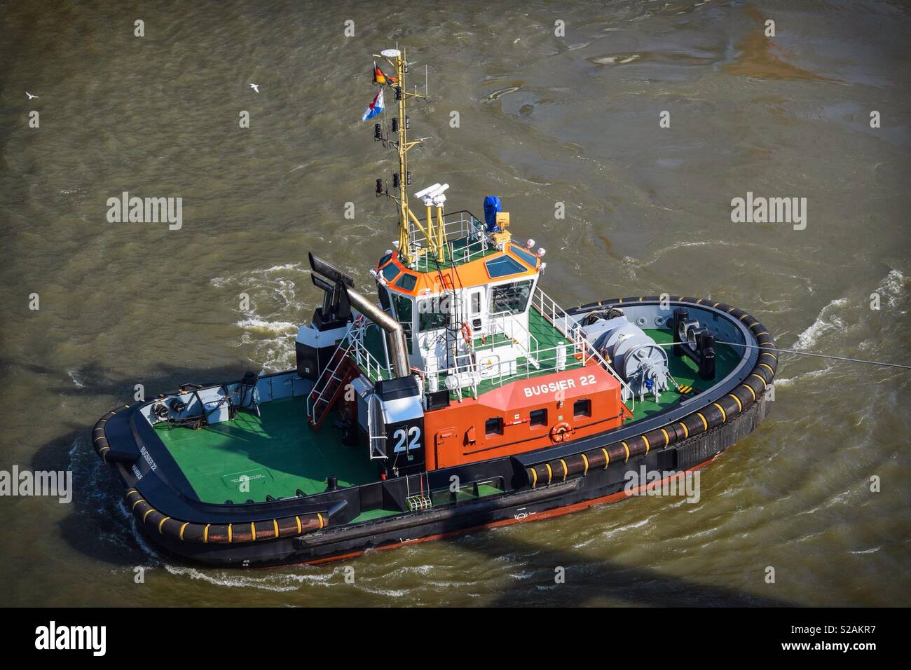 Tugboat work hi-res stock photography and images - Alamy