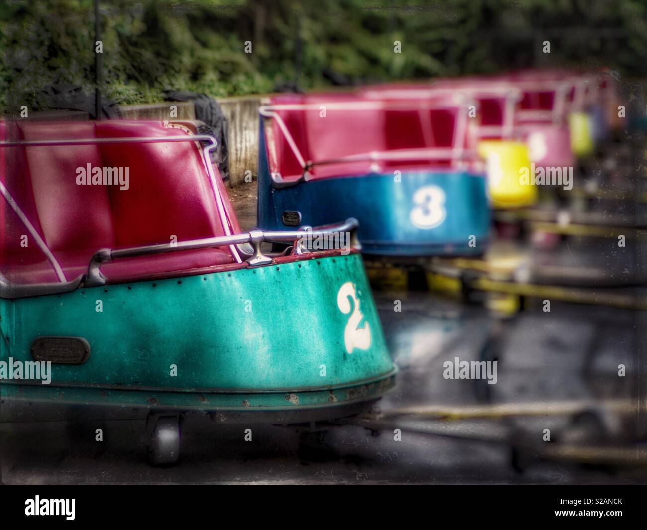 Classic amusement park ride hi-res stock photography and images - Alamy