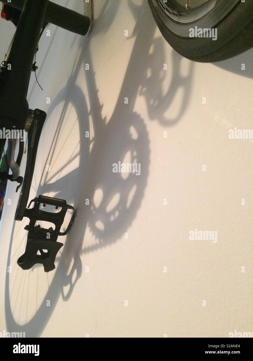 Wall shadow of bicycle hi-res stock photography and images - Alamy