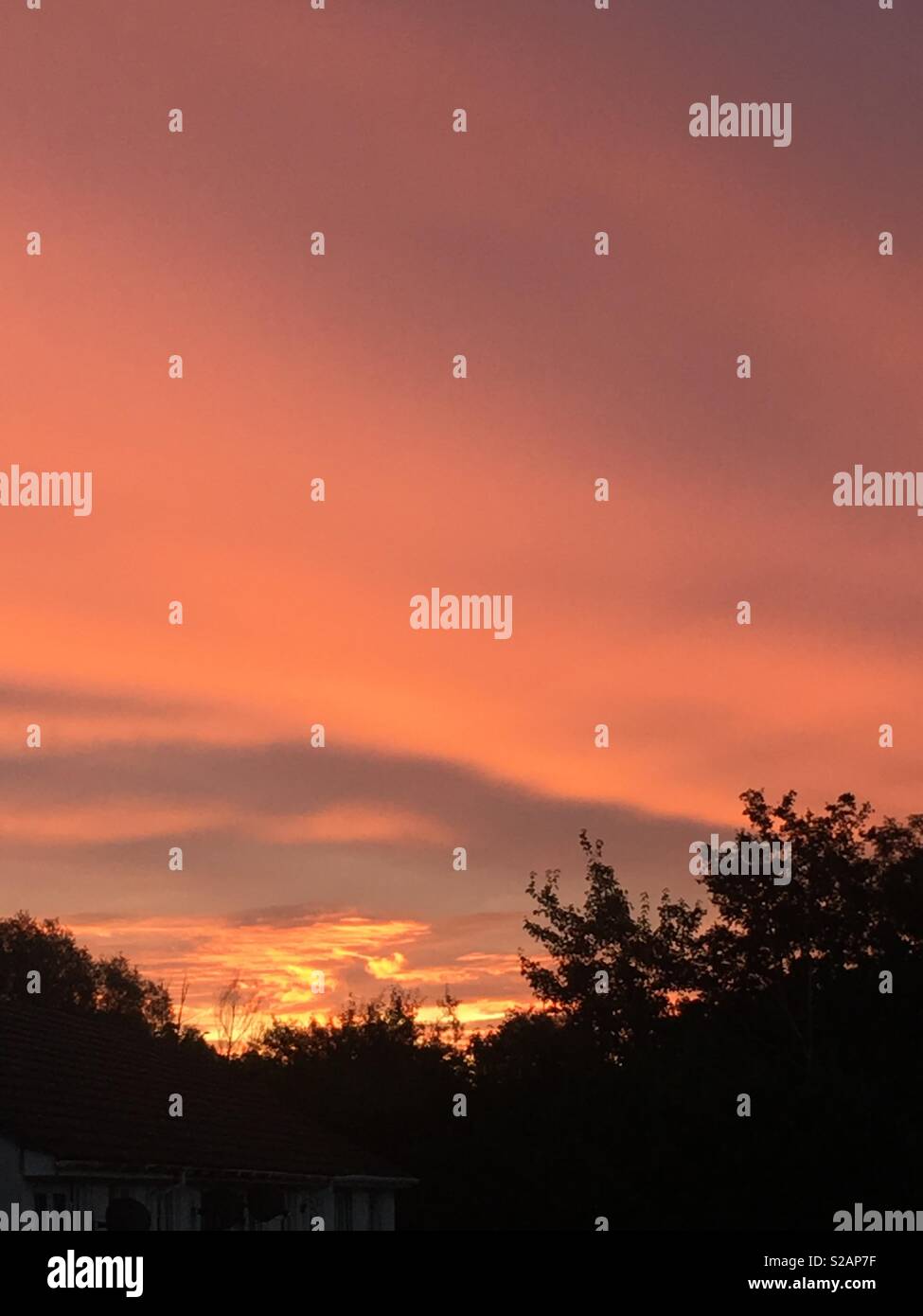 Early morning sky sun hi-res stock photography and images - Alamy
