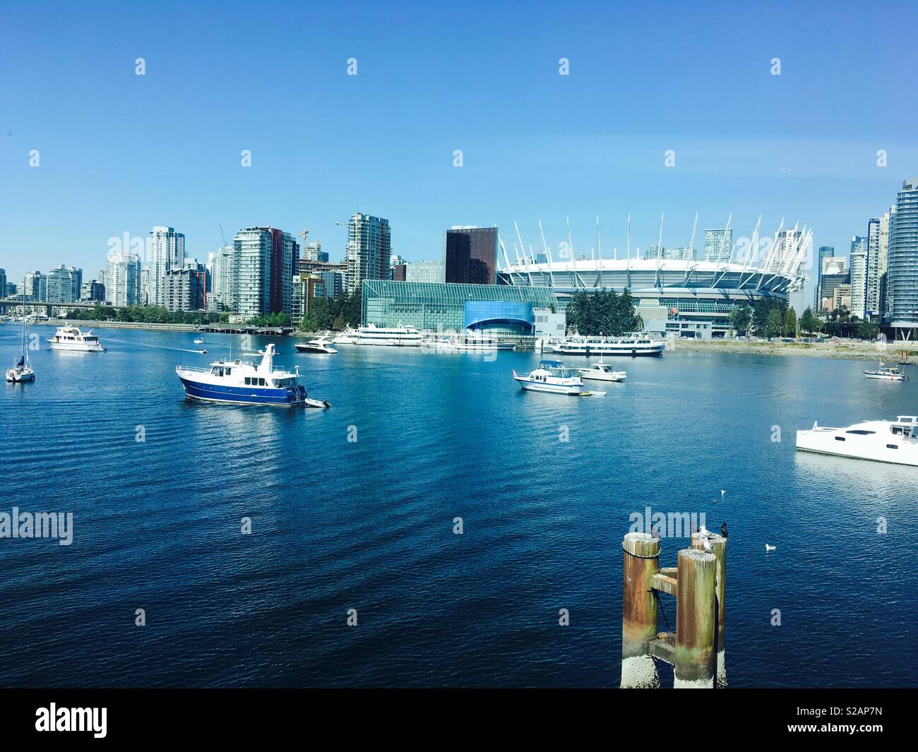 Beautiful harbour views hi-res stock photography and images - Alamy
