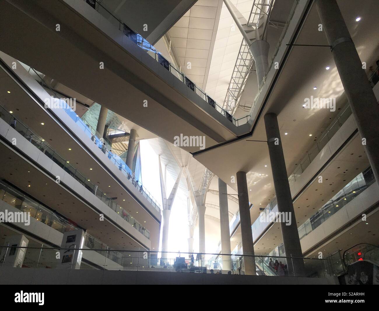 Detalles arquitectónicos de uno de los centros comerciales más ...