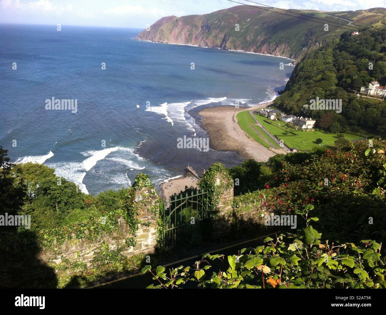 Hillside nature hi-res stock photography and images - Alamy