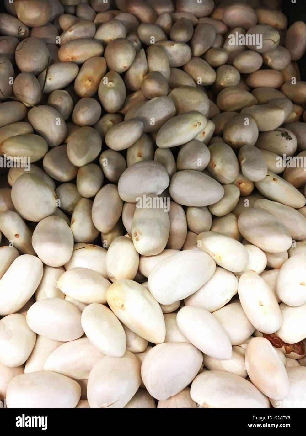 Bulk dry beans hi-res stock photography and images - Alamy