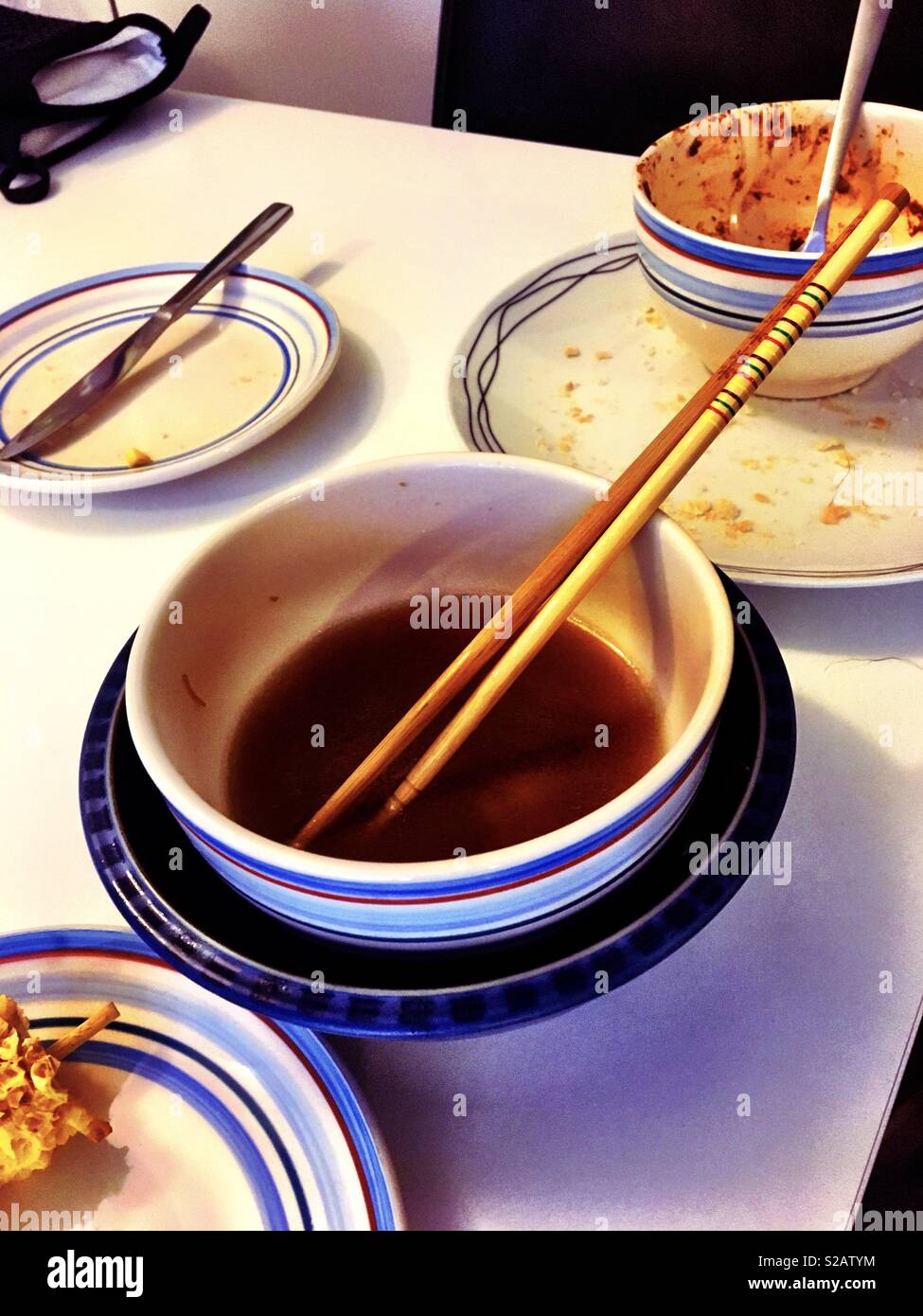 Finished bowl hi-res stock photography and images - Alamy
