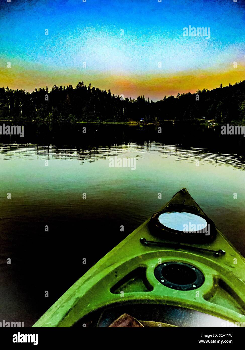 Pond kayak hi-res stock photography and images - Alamy