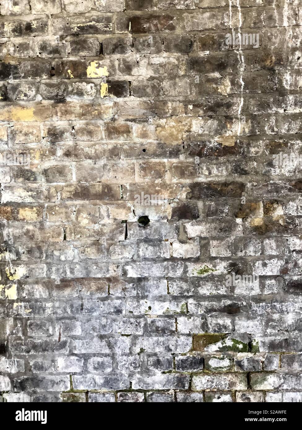 Build bricks hi-res stock photography and images - Alamy