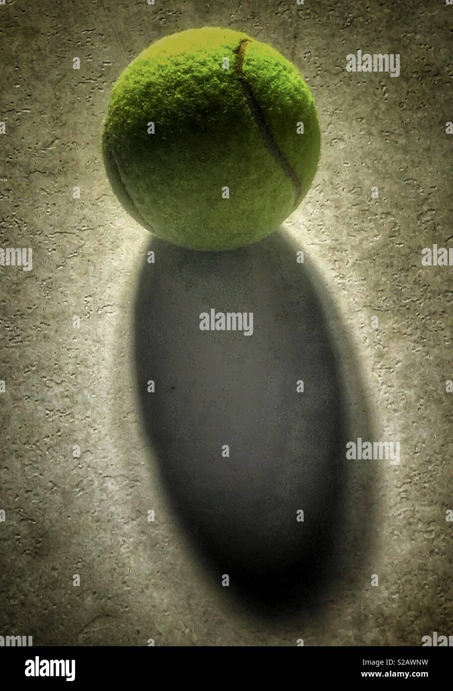 Tennis ball shadows hi-res stock photography and images - Alamy