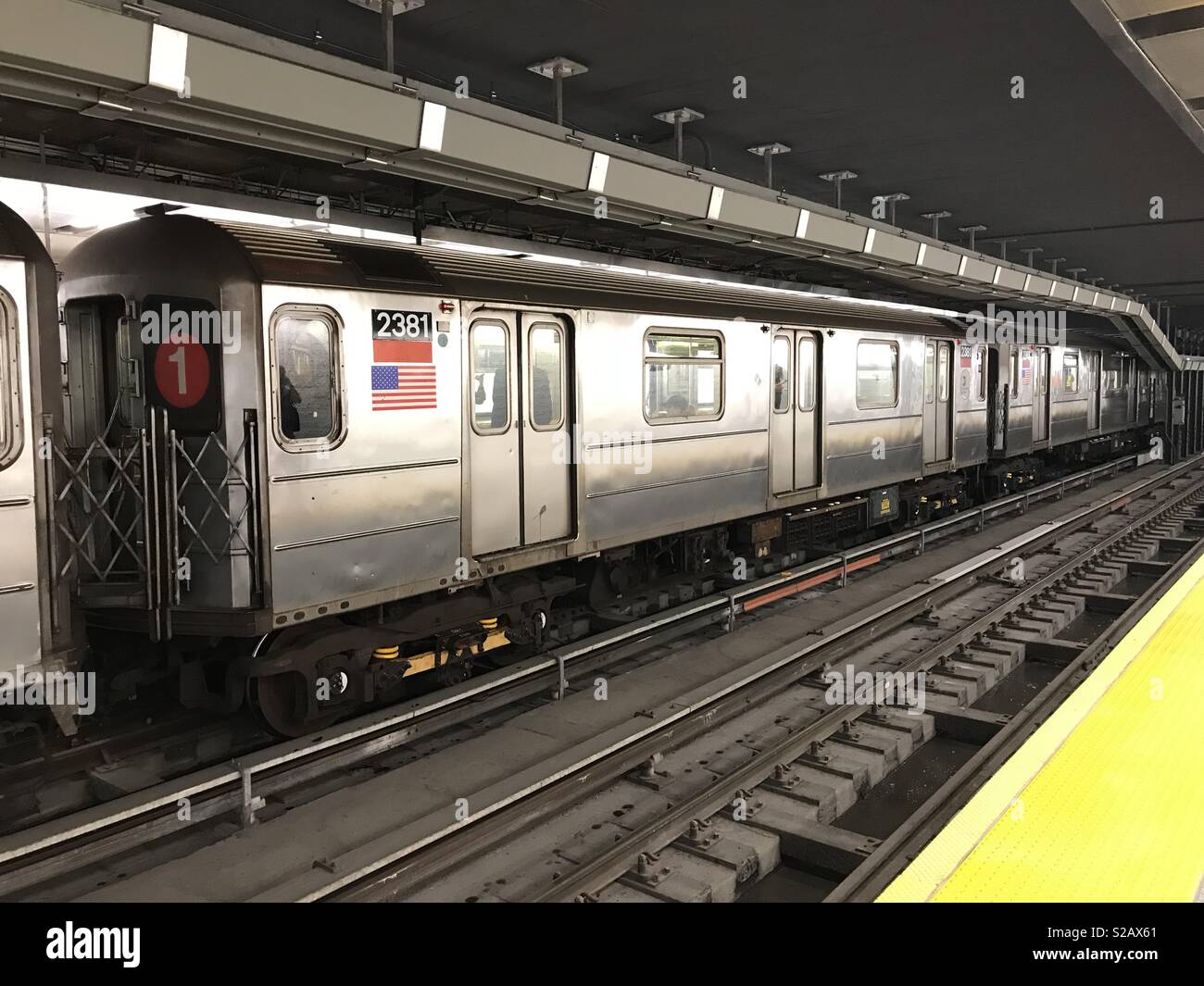 World trade center train station hi-res stock photography and images ...