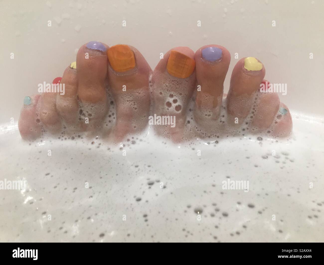 Toes out hi-res stock photography and images - Alamy