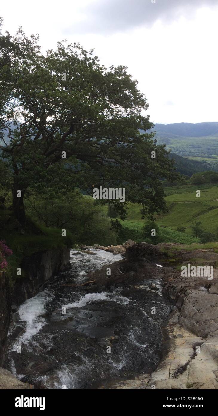 Top of a waterfall hi-res stock photography and images - Alamy