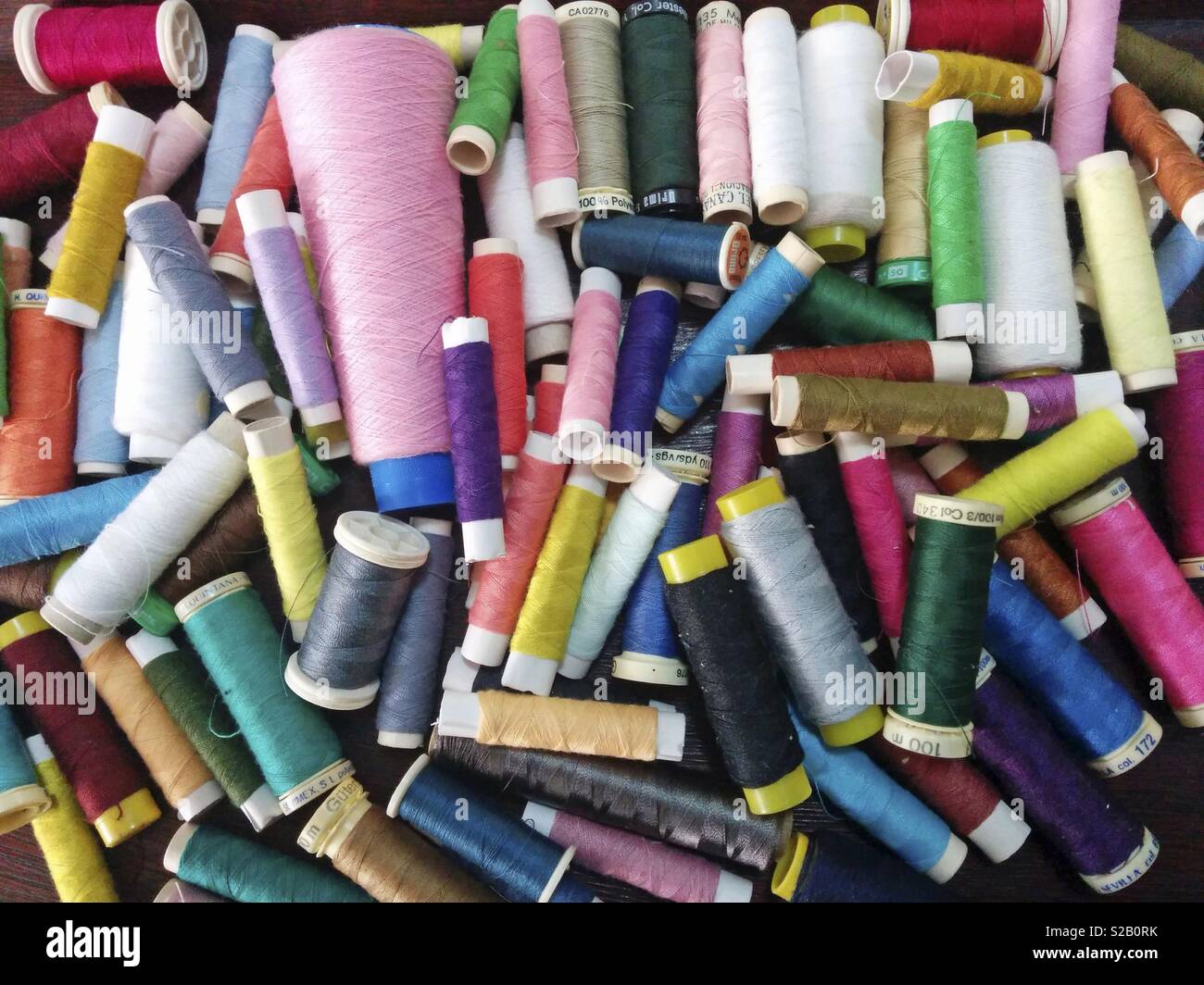 Thread assortment hi-res stock photography and images - Alamy