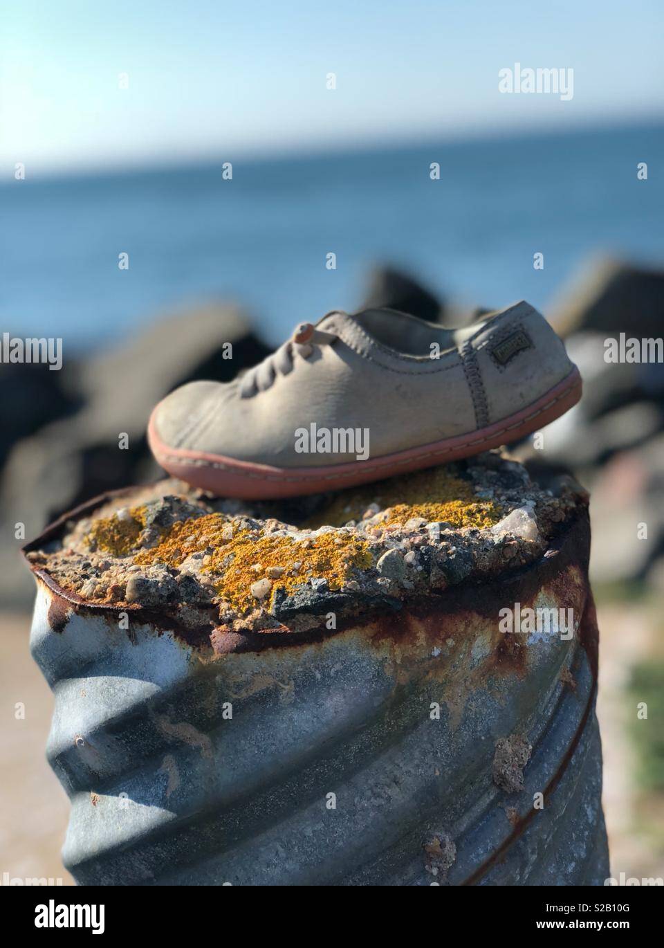 Lost shoe hi-res stock photography and images - Alamy