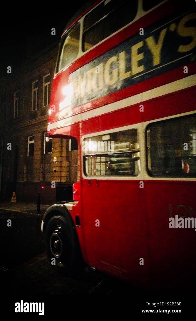 1940s london bus hi-res stock photography and images - Alamy