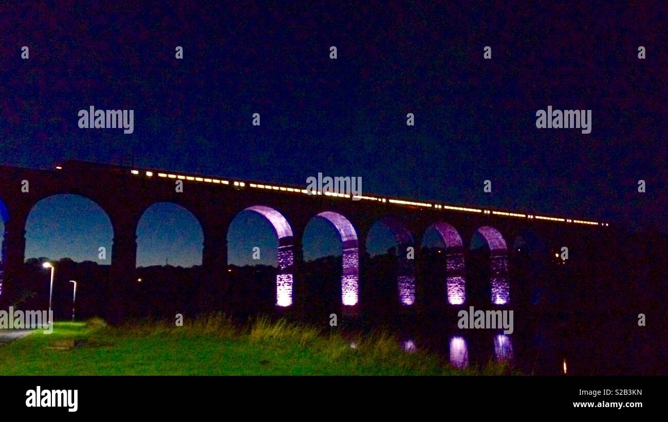 Night express hi-res stock photography and images - Alamy