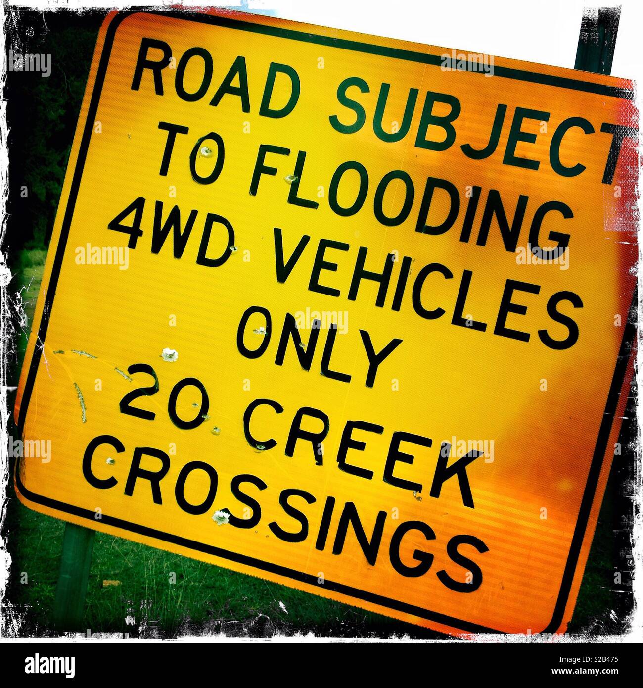 Unsealed road hi-res stock photography and images - Alamy