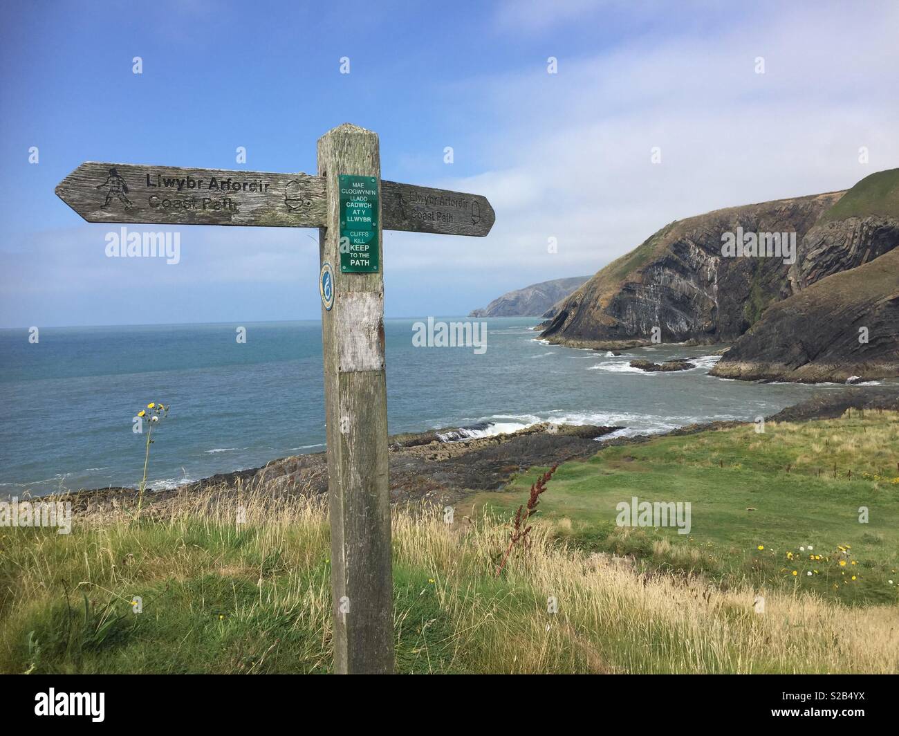 Coast scene hi-res stock photography and images - Alamy