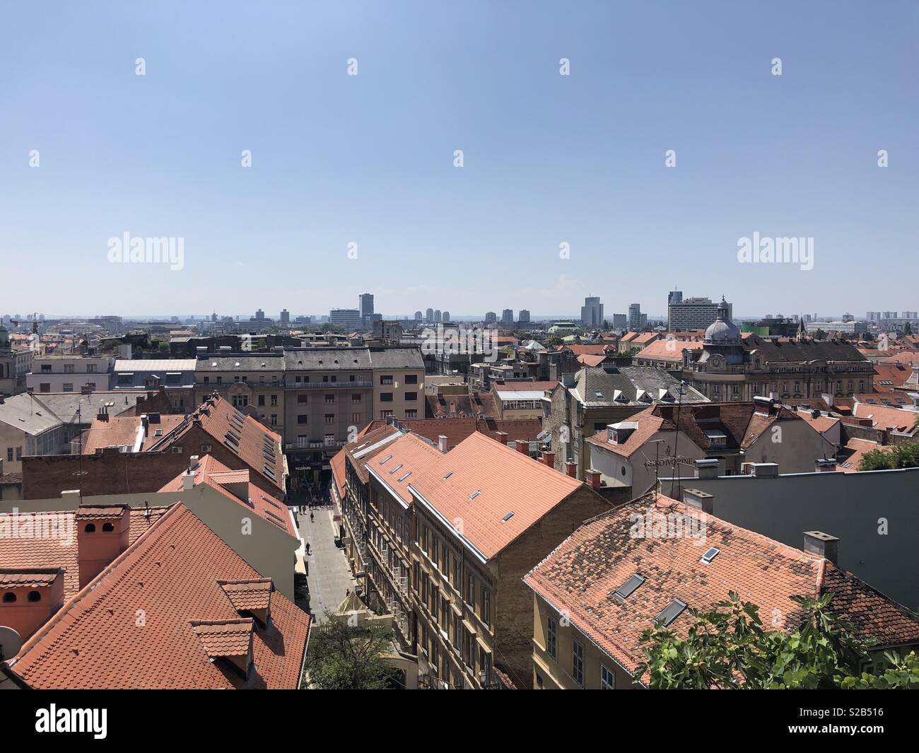 Rooftop city views hi-res stock photography and images - Alamy