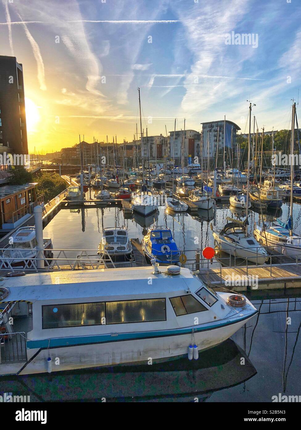 Penarth marina on the River Ely, sunrise Stock Photo - Alamy