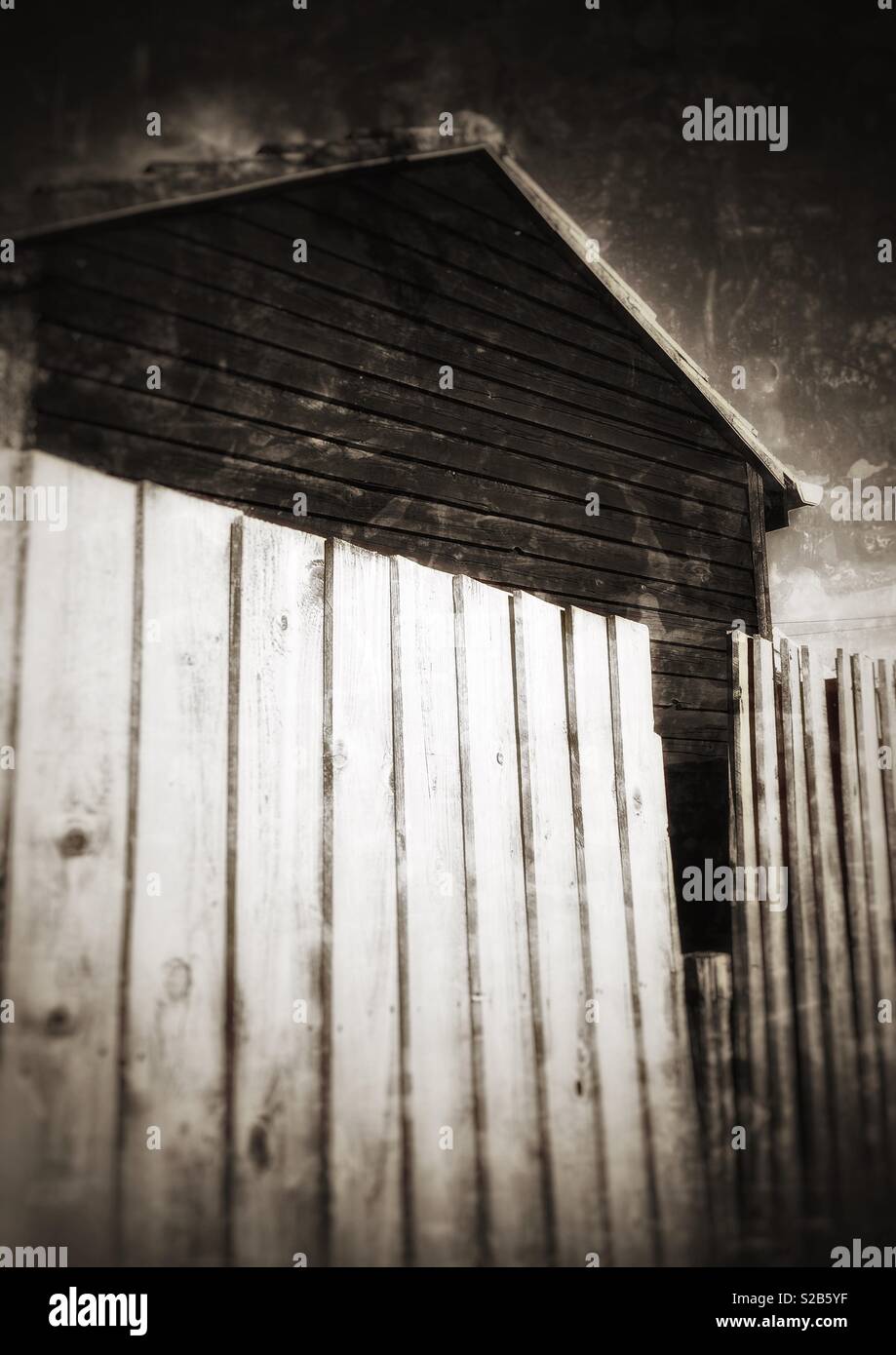 Shed texture hi-res stock photography and images - Alamy