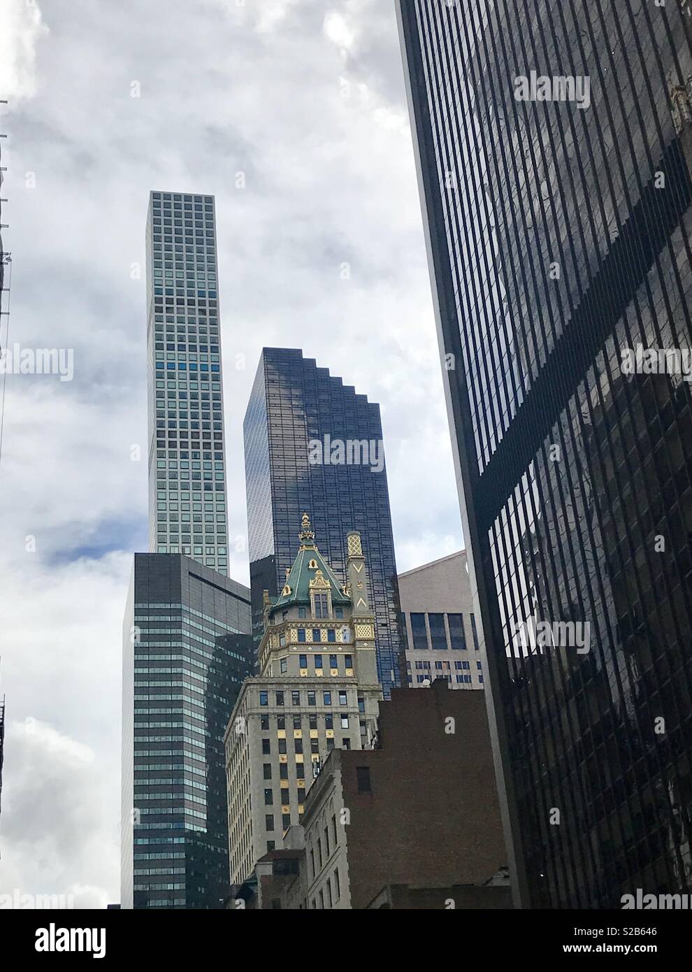 Manhattan buildings hi-res stock photography and images - Alamy