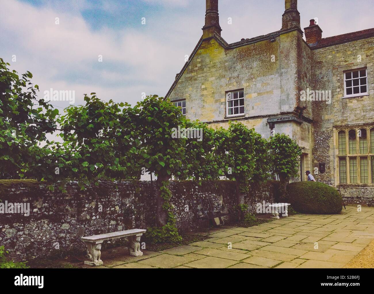 Mottisfont abbey hi-res stock photography and images - Alamy