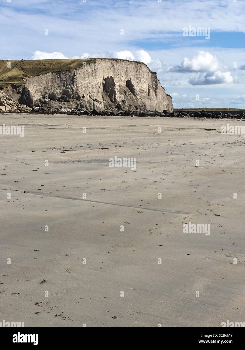 Cliff sand hi-res stock photography and images - Alamy