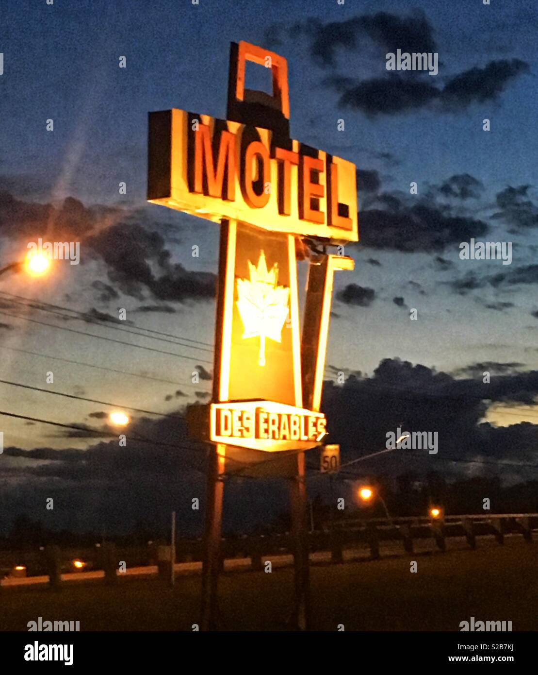 Motel at sunset hi-res stock photography and images - Alamy