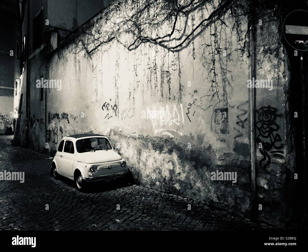 Rome street scene Stock Photo - Alamy