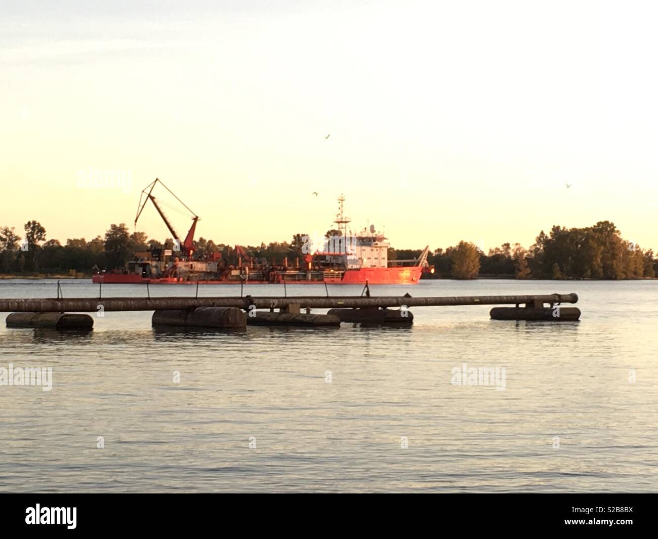 River dredging hi-res stock photography and images - Alamy