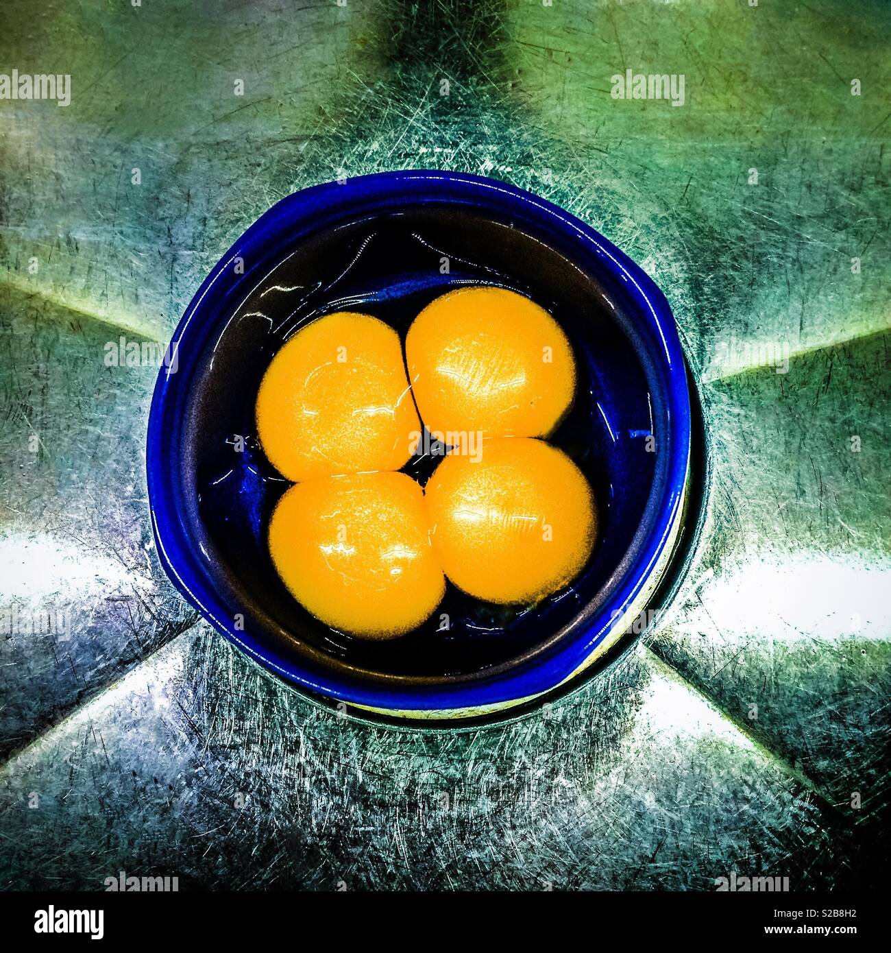 Four 4 eggs hi-res stock photography and images - Alamy