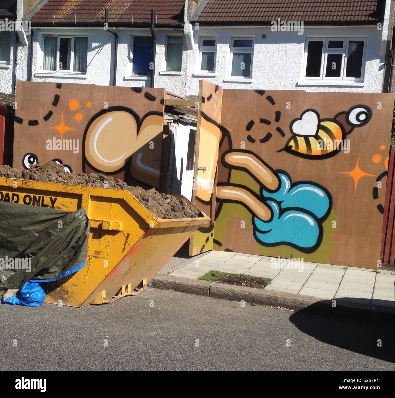 Renovation Hoarding High Resolution Stock Photography and Images - Alamy