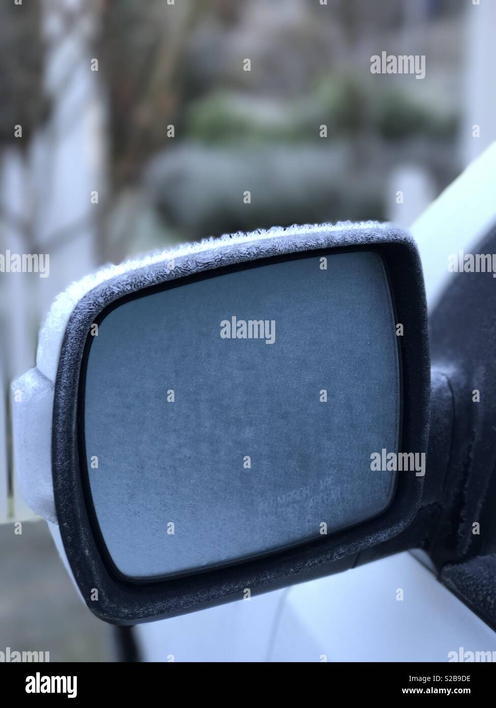 Car frost hi-res stock photography and images - Alamy