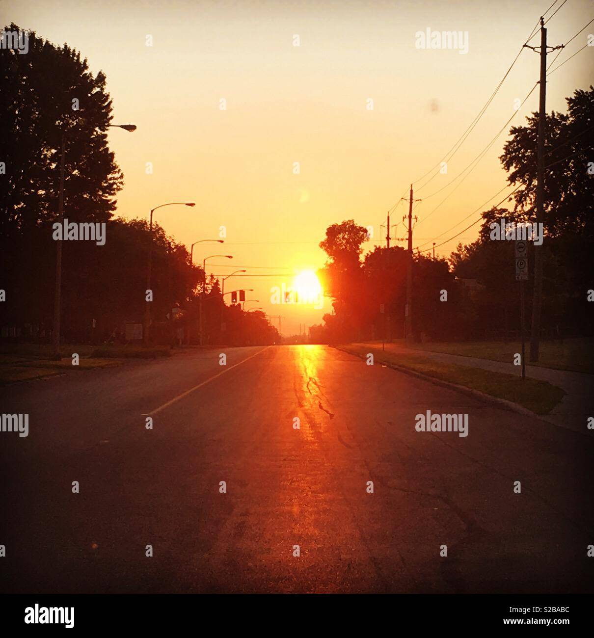 Morning street view hi-res stock photography and images - Alamy