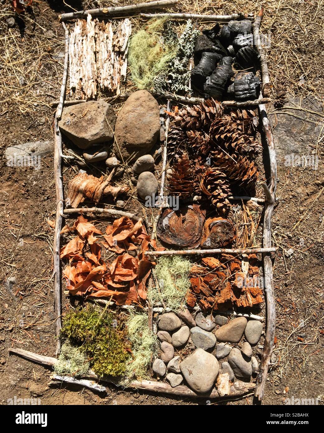 Scavenger hunt rocks hi-res stock photography and images - Alamy