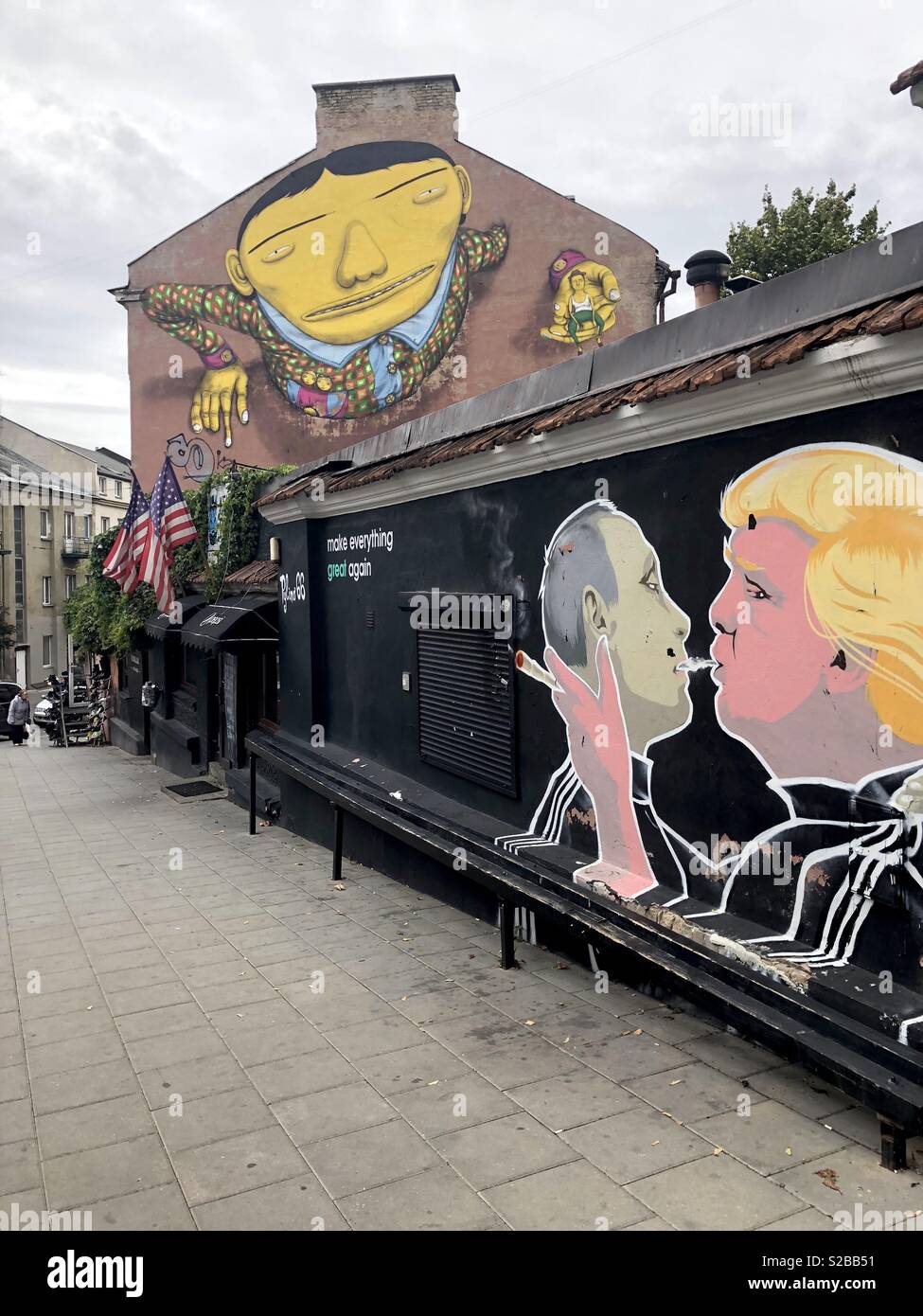 Putin graffiti hi-res stock photography and images - Alamy