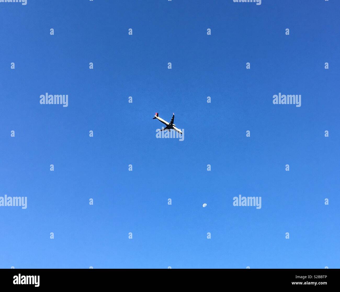 Very Big Plane High Resolution Stock Photography and Images - Alamy