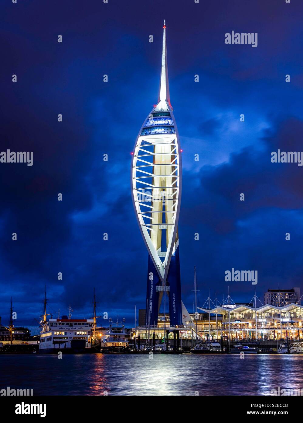 Spinnaker Tower Portsmouth Stock Photo - Alamy