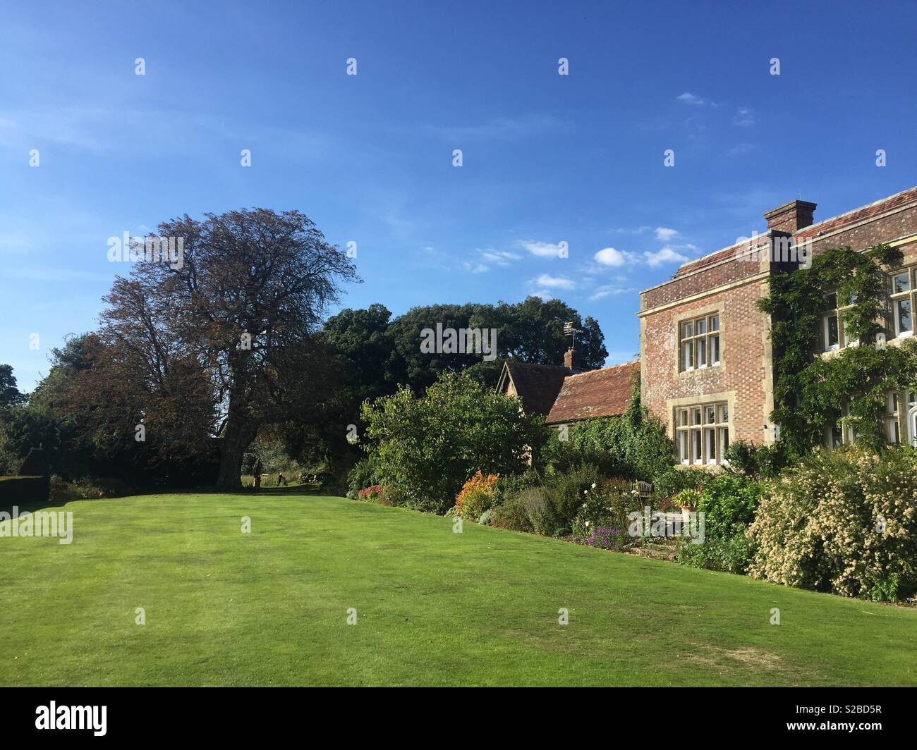 Hinton ampner hi-res stock photography and images - Alamy